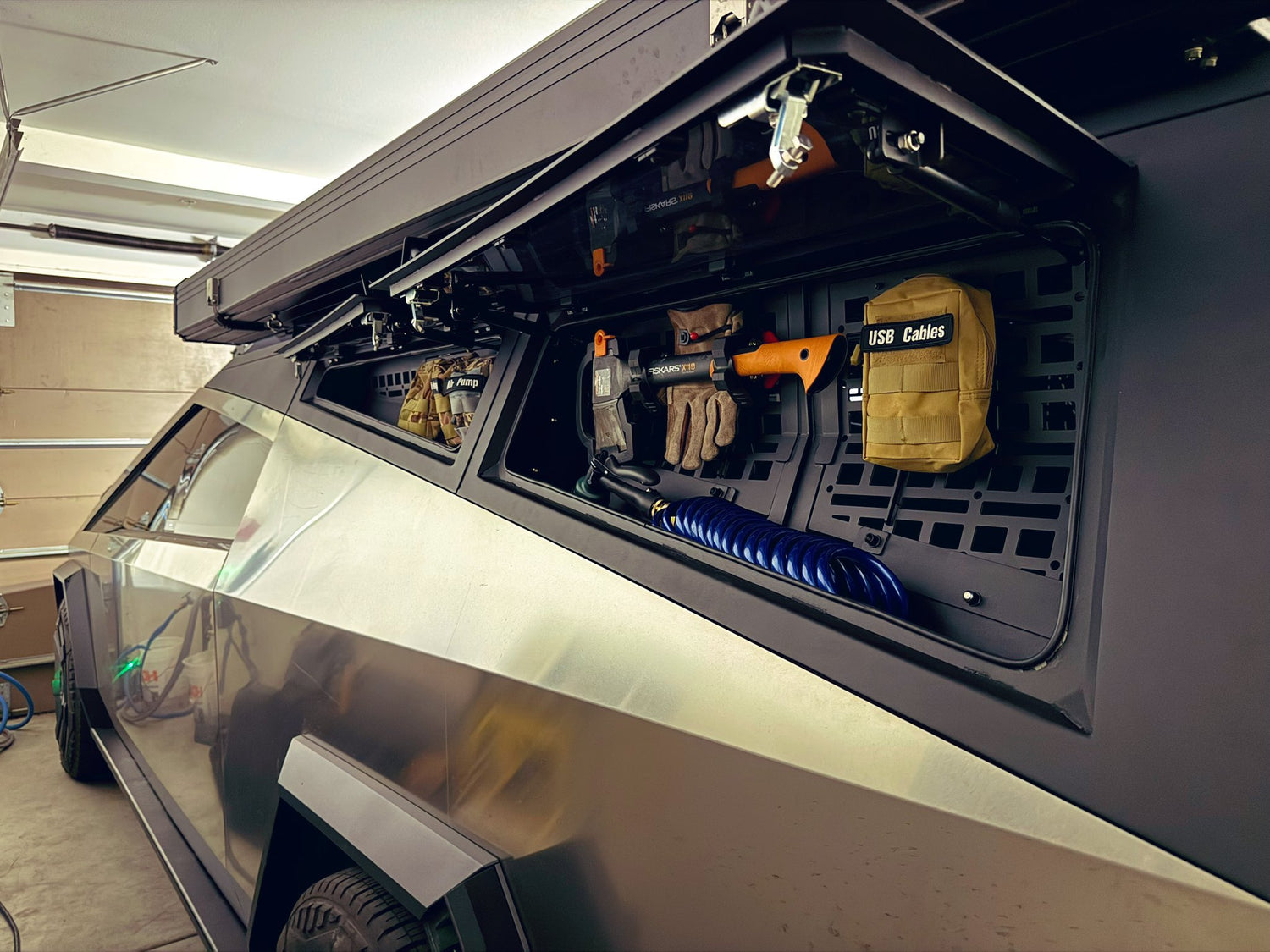 Cybertruck Bed Rack Kit | Urander