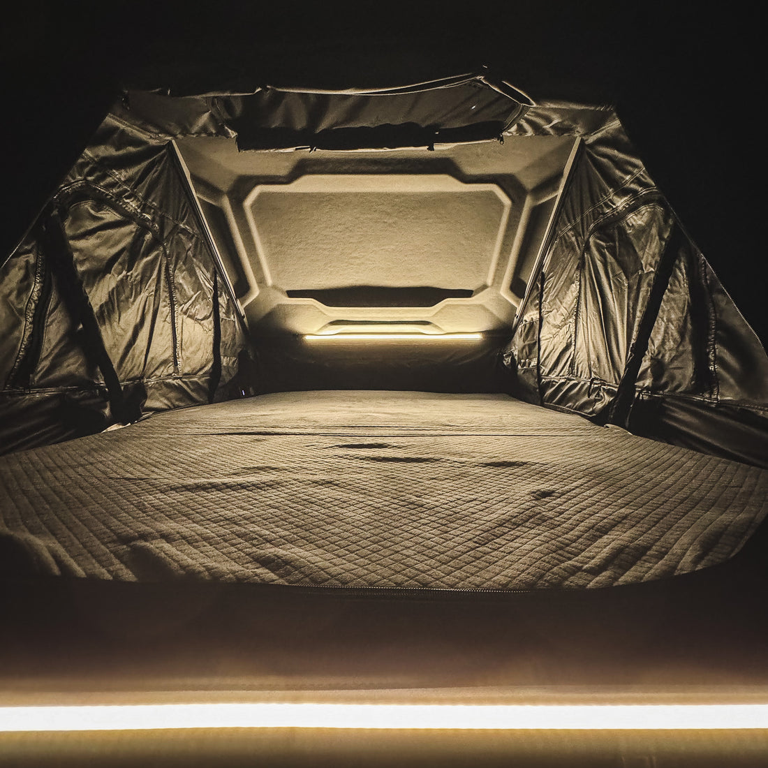 CyberCamp SkyLounge | Cybertruck Roof Top Tent | Urander